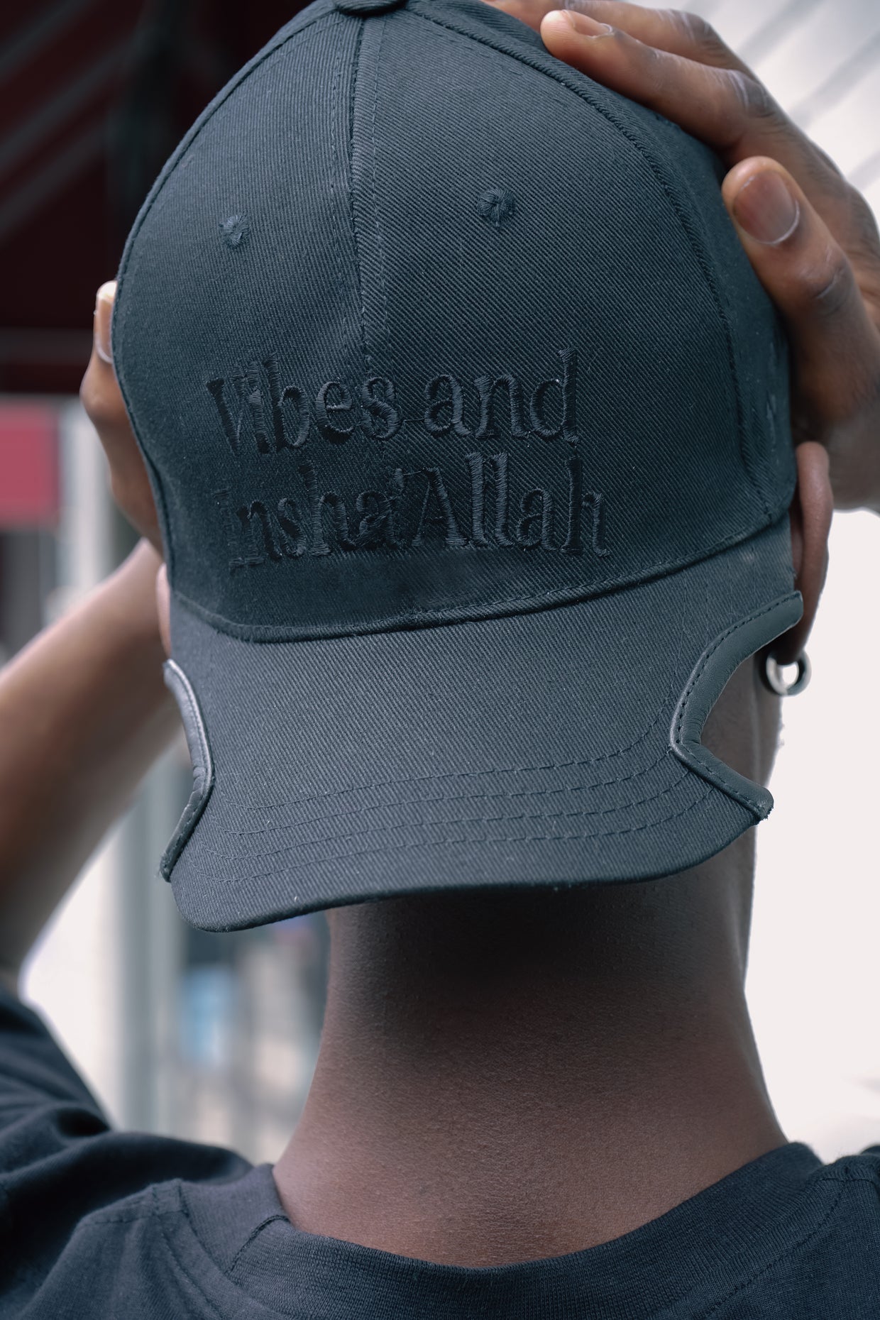 Kwaleö - Be Your Own Tribe!